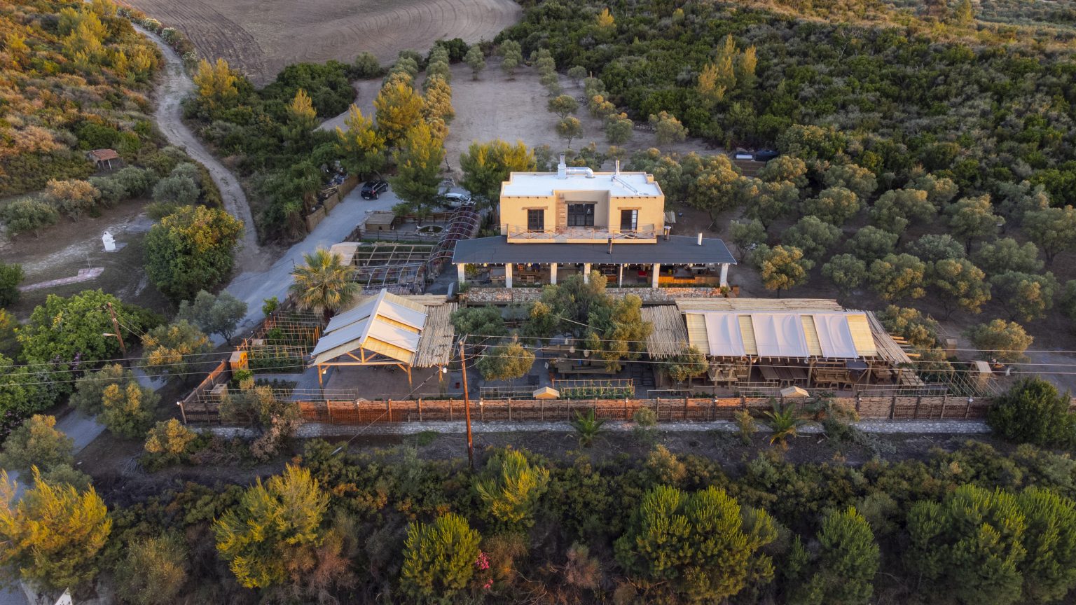 Mnemes - Zisis Papamichos | Architects & Partners